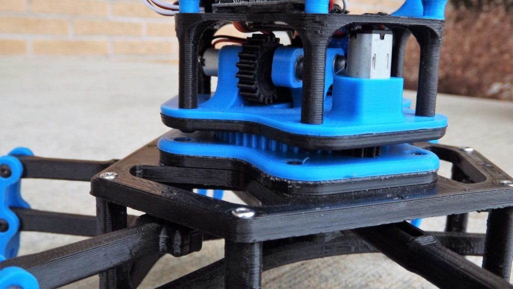 Pathfinder – Dual-Motor 6-Leg Walker – Pilot Hobbies