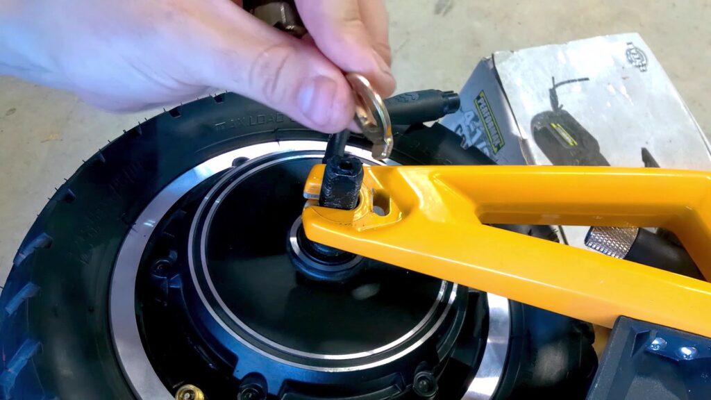 Ausom Gallop is Scary Fast – This Dual Motor 40mph Electric Scooter is Almost Perfect – Pilot ...